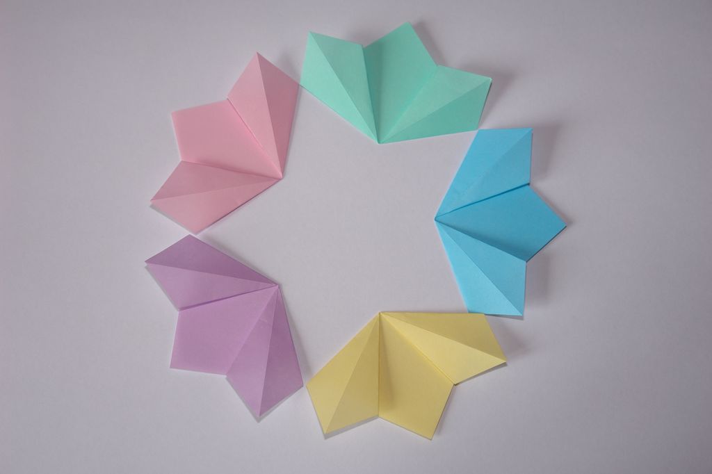 Comment réaliser une jolie boule en Origami – x2b4